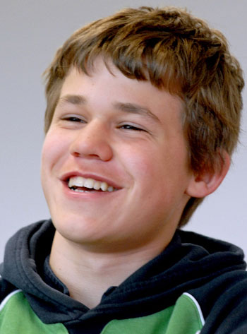 Knight Magnus defeats King Loek | ChessBase