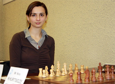 European Women's Championship: three players on top | ChessBase