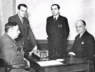 ChessBase show: Colle against the Queen's Indian | ChessBase