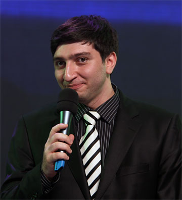 Nanjing R01: First blood – Carlsen beats Bacrot | ChessBase