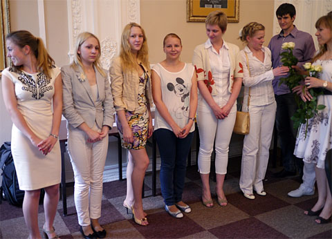 Chess Match: Blondes vs Brunettes in Moscow | ChessBase