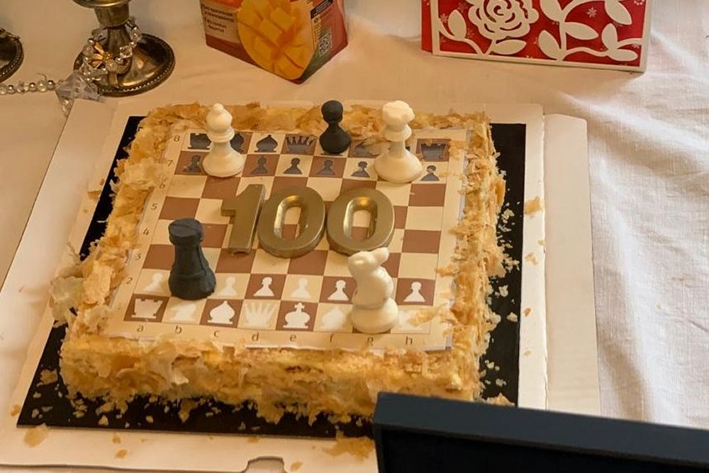 Russian Chess Federation honours Yury Averbakh | ChessBase