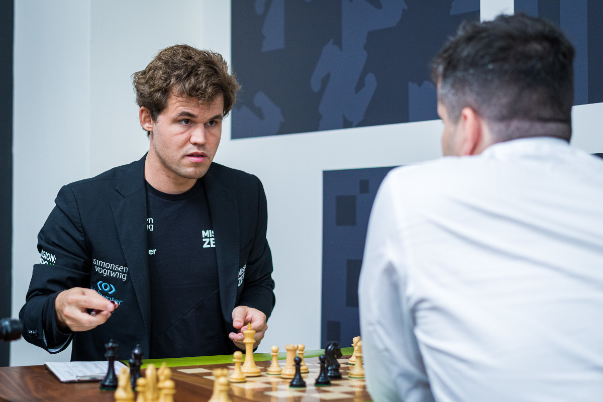 Sinquefield Cup: Carlsen beats Nepo | ChessBase