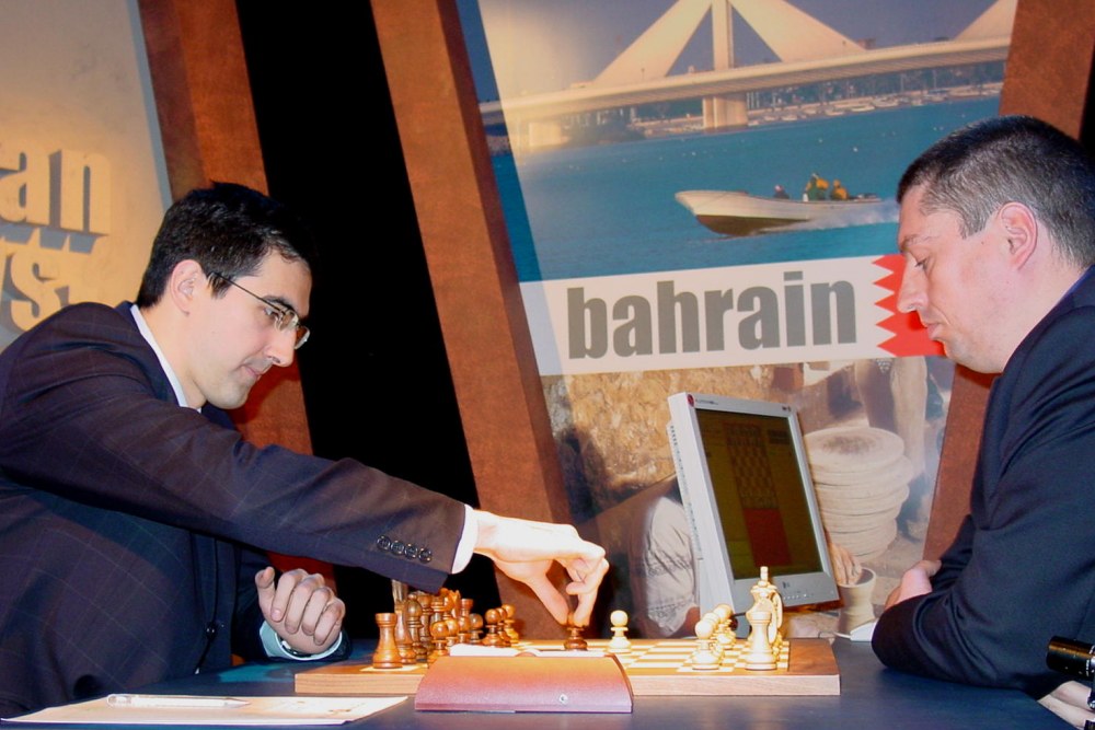20 years ago: "Brains in Bahrain", Vladimir Kramnik vs Deep Fritz | ChessBase