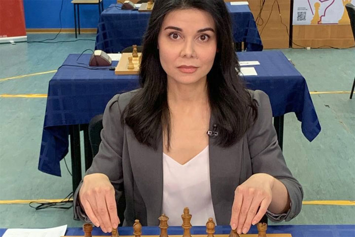 Chessbase 17 review: "Even more of a substitute for a human trainer" | ChessBase