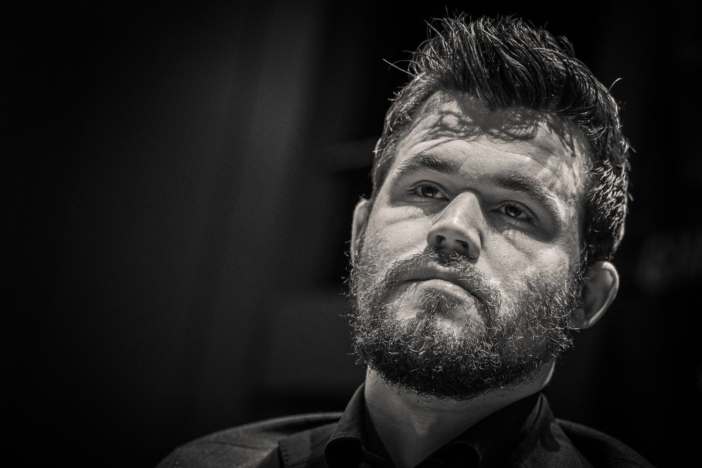 Legends of Chess: Sharp games, Carlsen wins first set | ChessBase